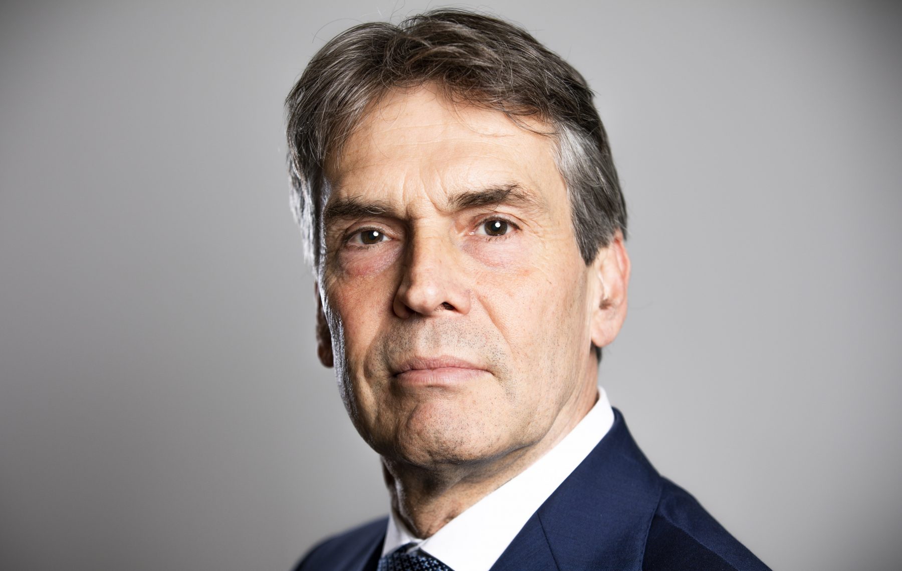 Oud-terreurbestrijder Dick Schoof bemoeide zich met MH17-onderzoek ...