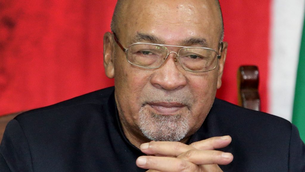 Desi Bouterse wil gewoon door als president, ook na verkiezingen in ...