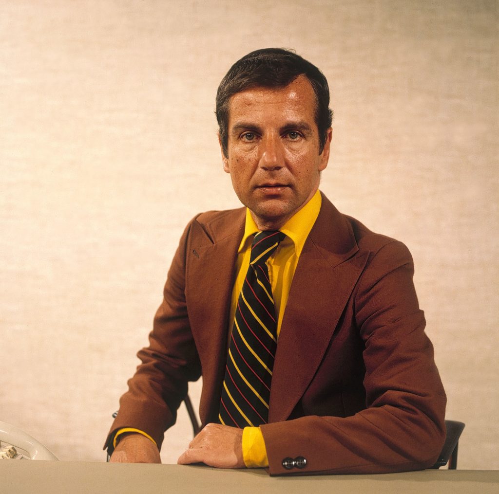 Oud-nieuwslezer Fred Emmer overleden op 85-jarige leeftijd - LINDA.nl