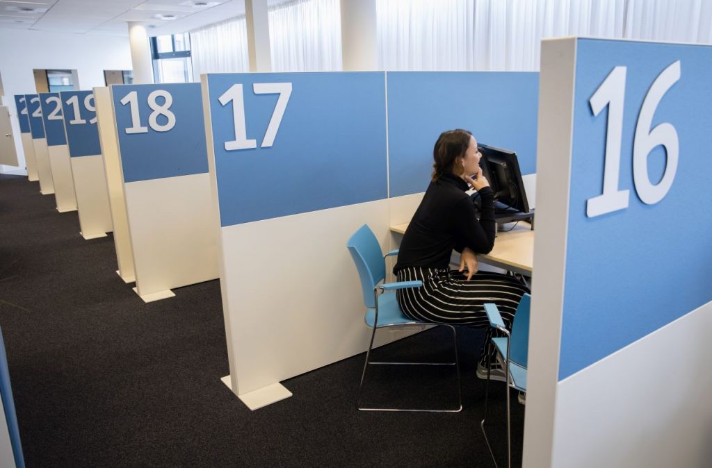 Aantal mensen met bijstandsuitkering nog verder gedaald - LINDA.nl