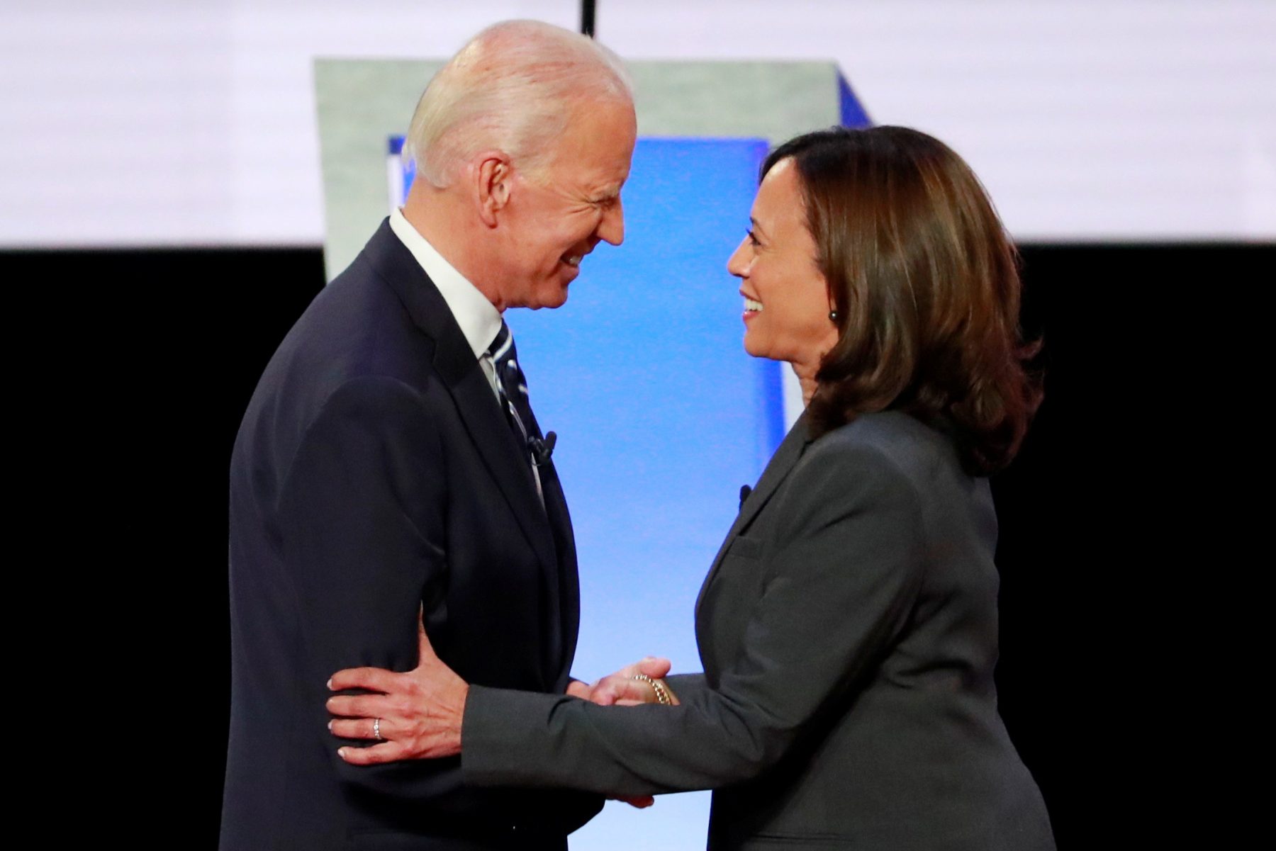 Joe Biden kiest Kamala Harris als 'running mate' voor verkiezingen ...