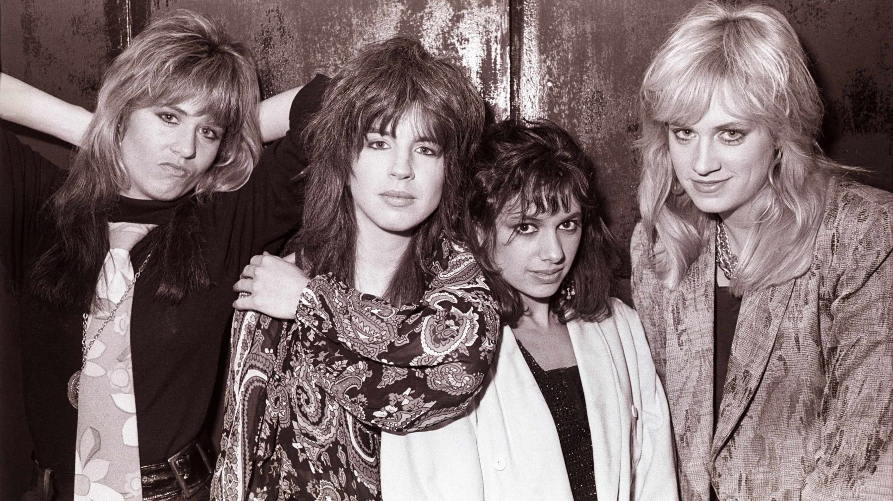Zo ziet 'Manic Monday'-zangeres Susanna Hoffs van The Bangles eruit ...
