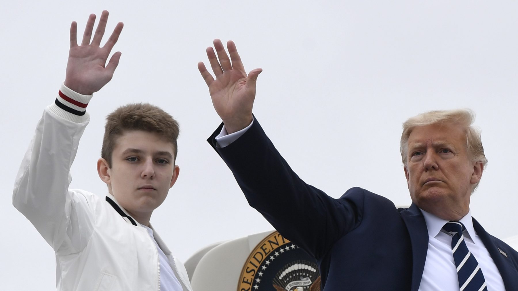 Jongste zoon van Trump (14) toch besmet met coronavirus - LINDA.nl