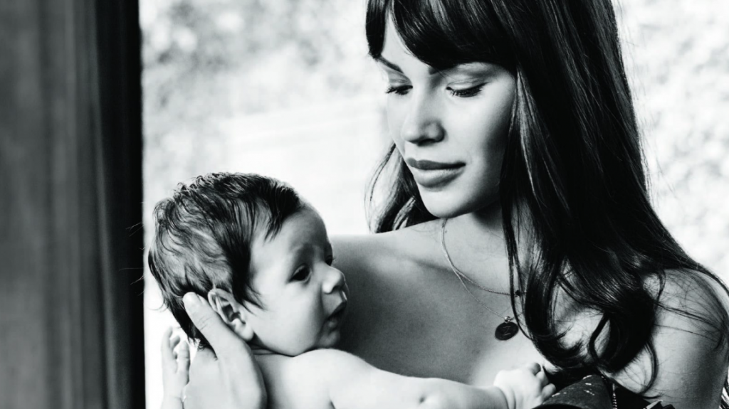 Monica Geuze woest op persoon die foto's verspreidt van Zara-Lizzy ...