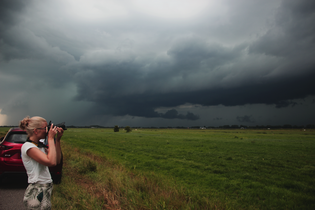 Stormjager Jolien is stiekem best een beetje bang voor bliksem - LINDA.nl