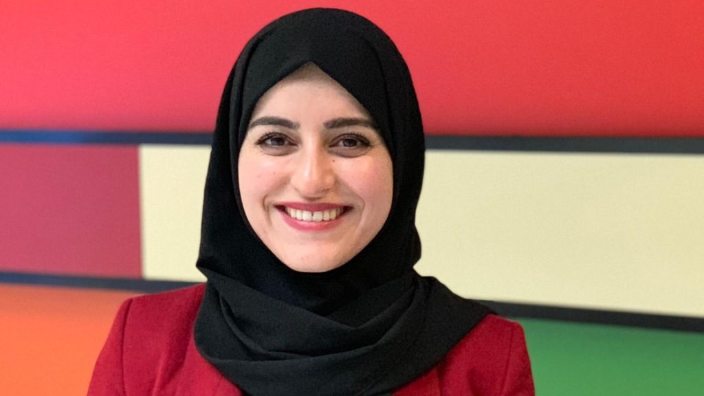 Sarah Izat over hoofddoekverbod Frankrijk: 'Je pakt een grondrecht af ...