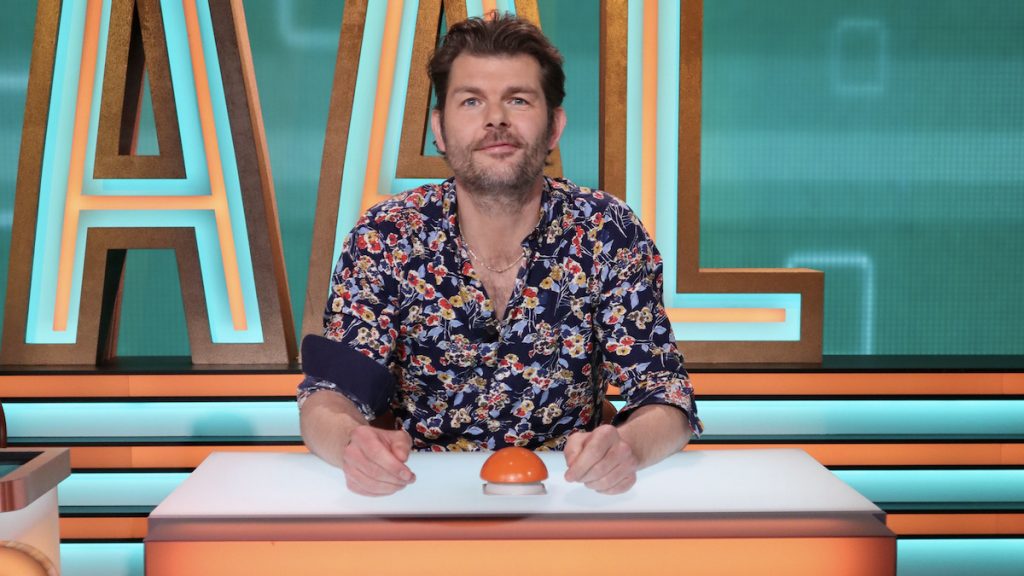 Sander Lantinga deelt smerig verhaal tijdens 'Tien voor Taal' - LINDA.nl