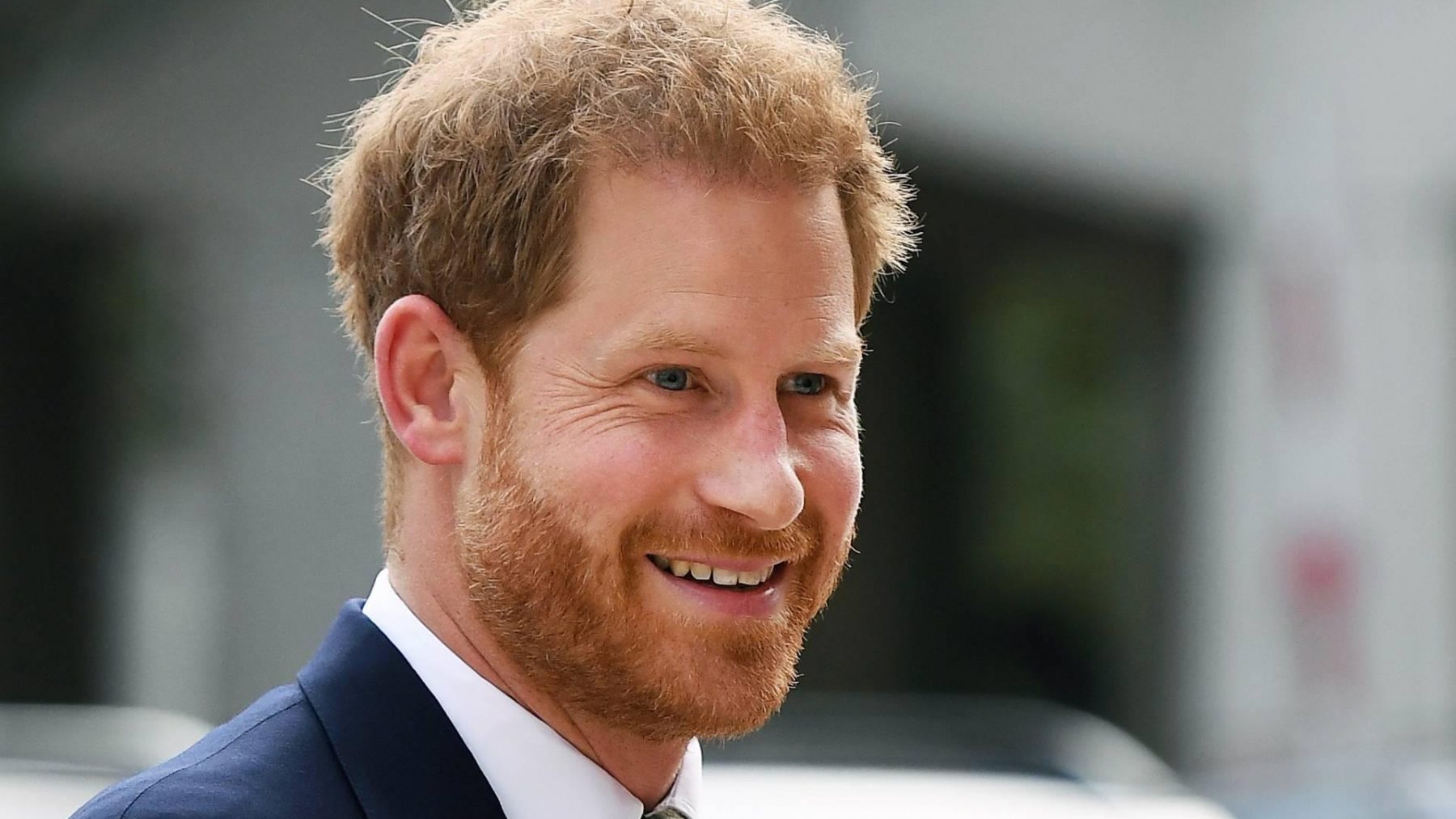 Prins Harry opnieuw open over opgroeien in koninklijke familie - LINDA.nl