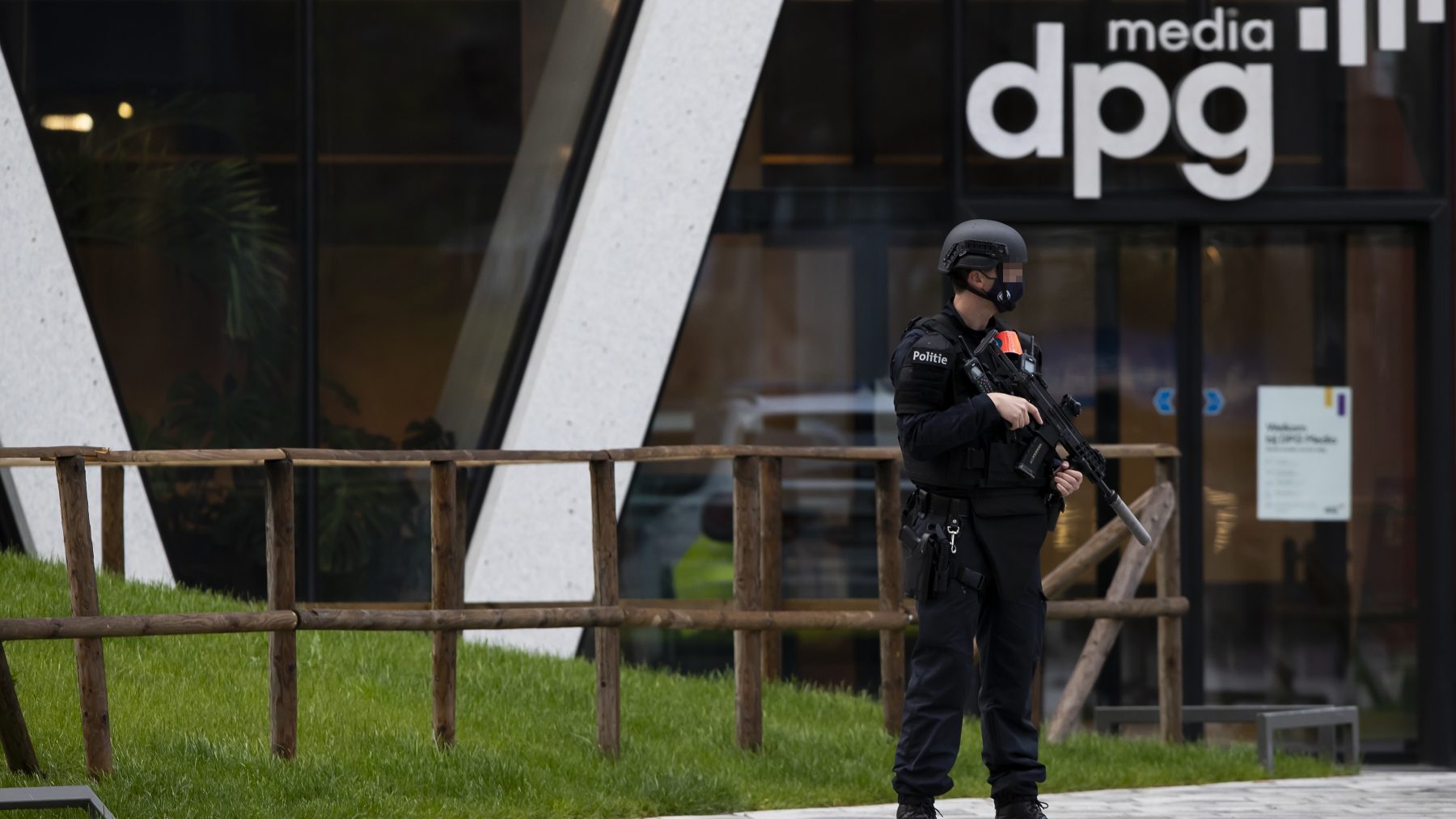 'DPG kantoren in Nederland en België extra beveiligd’ - LINDA.nl
