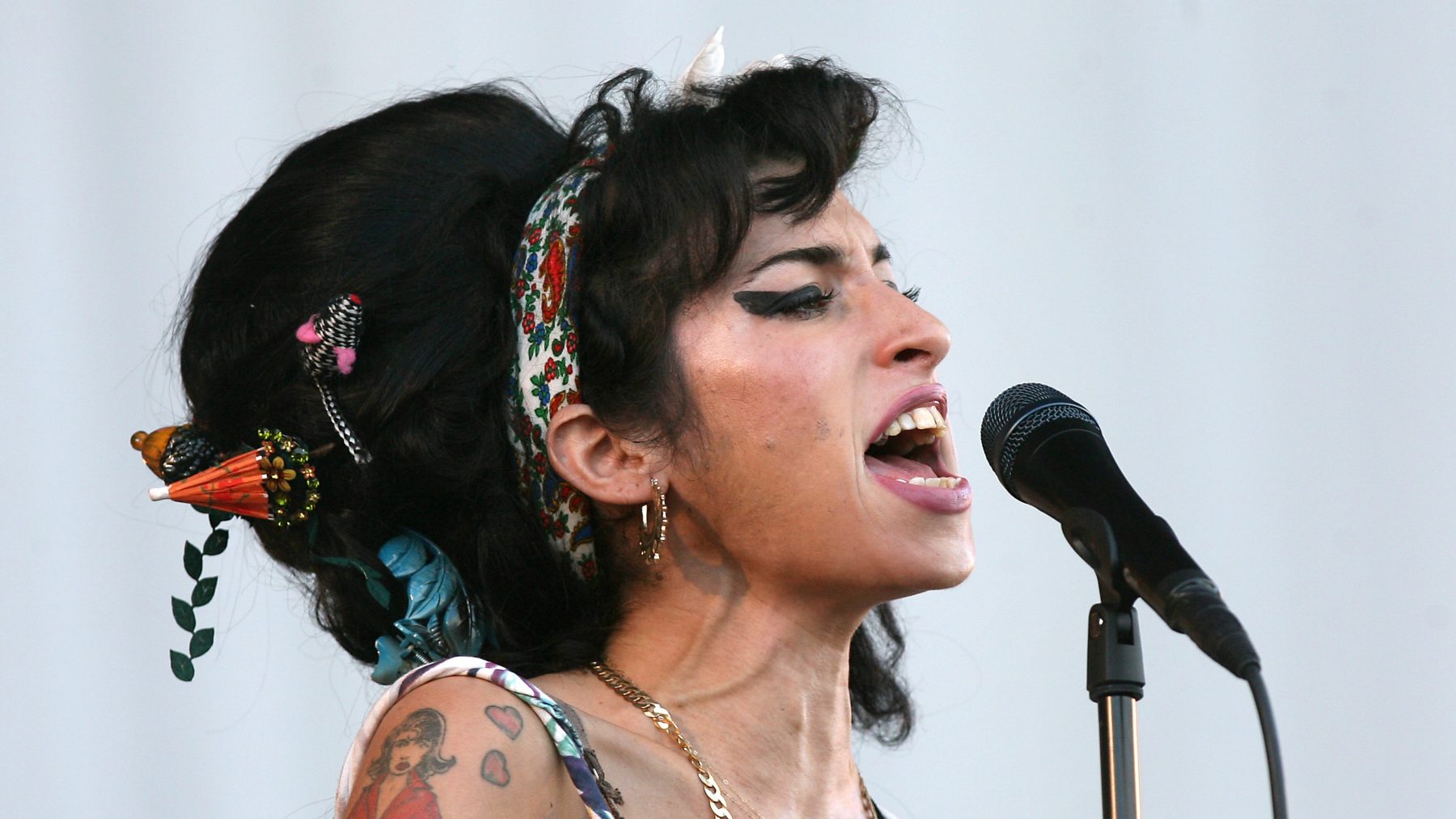 Amy Winehouse moeder Janis: 'Je denkt dat je mijn dochter kent' - LINDA.nl
