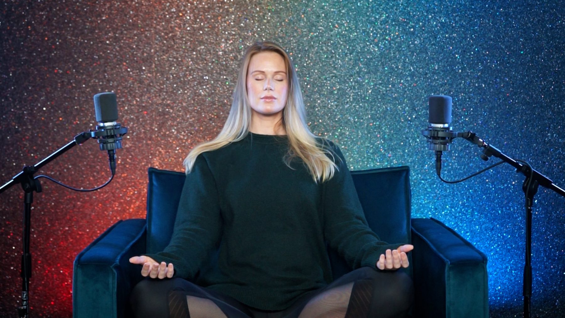 Isabel (32) doet aan ASMR: 'Dat zijn toch smakvideo's en hitsig ...