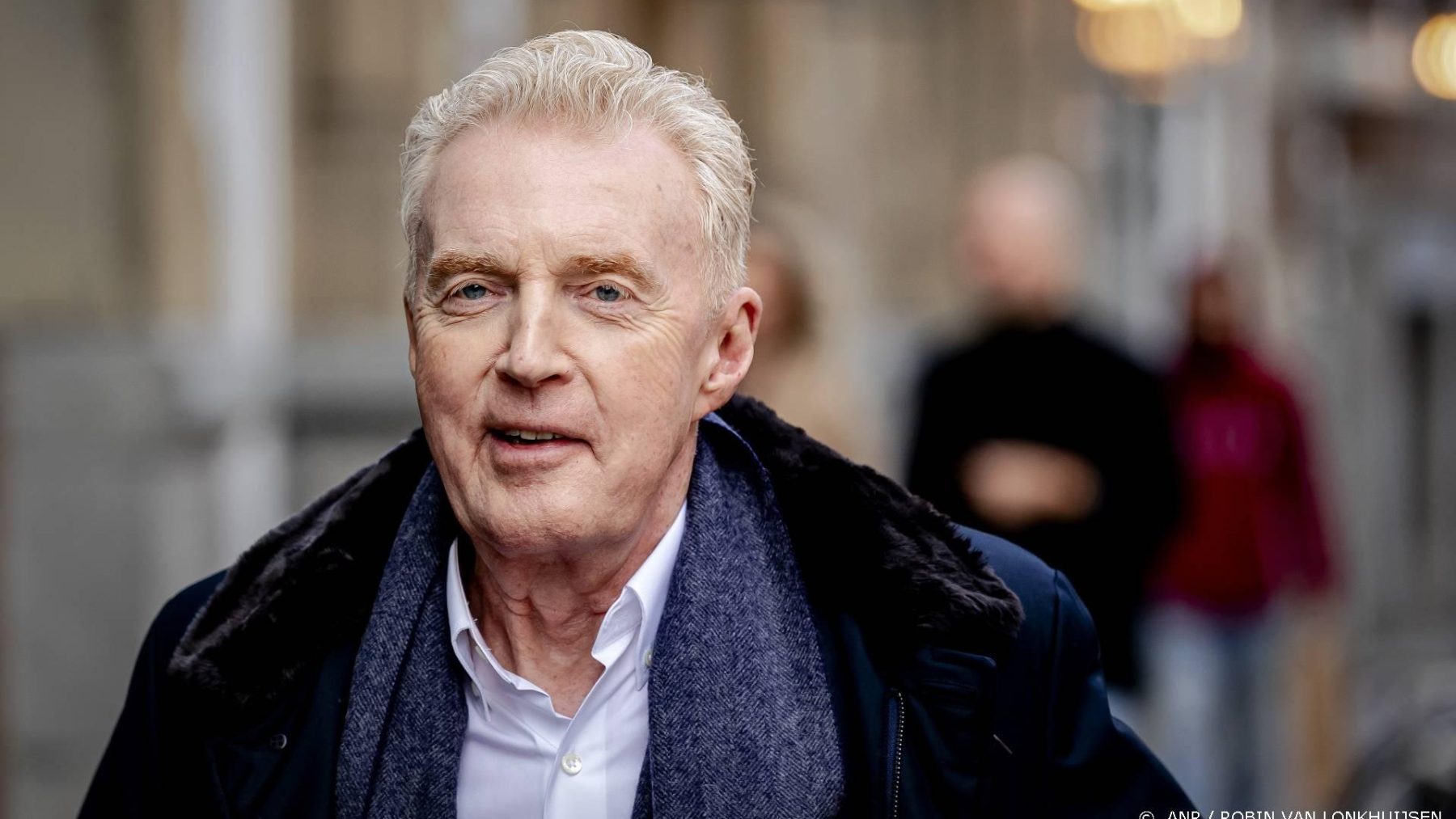 Radio 10 verrast André van Duin met eigen duin voor 75e verjaardag ...