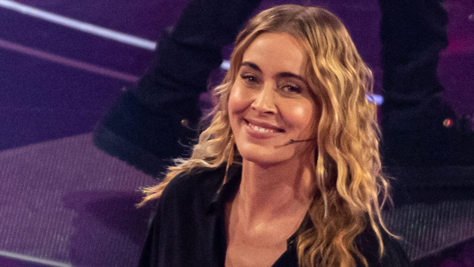 Die appel valt niet ver: Anouks dochter zingt sterren van de achterbank ...