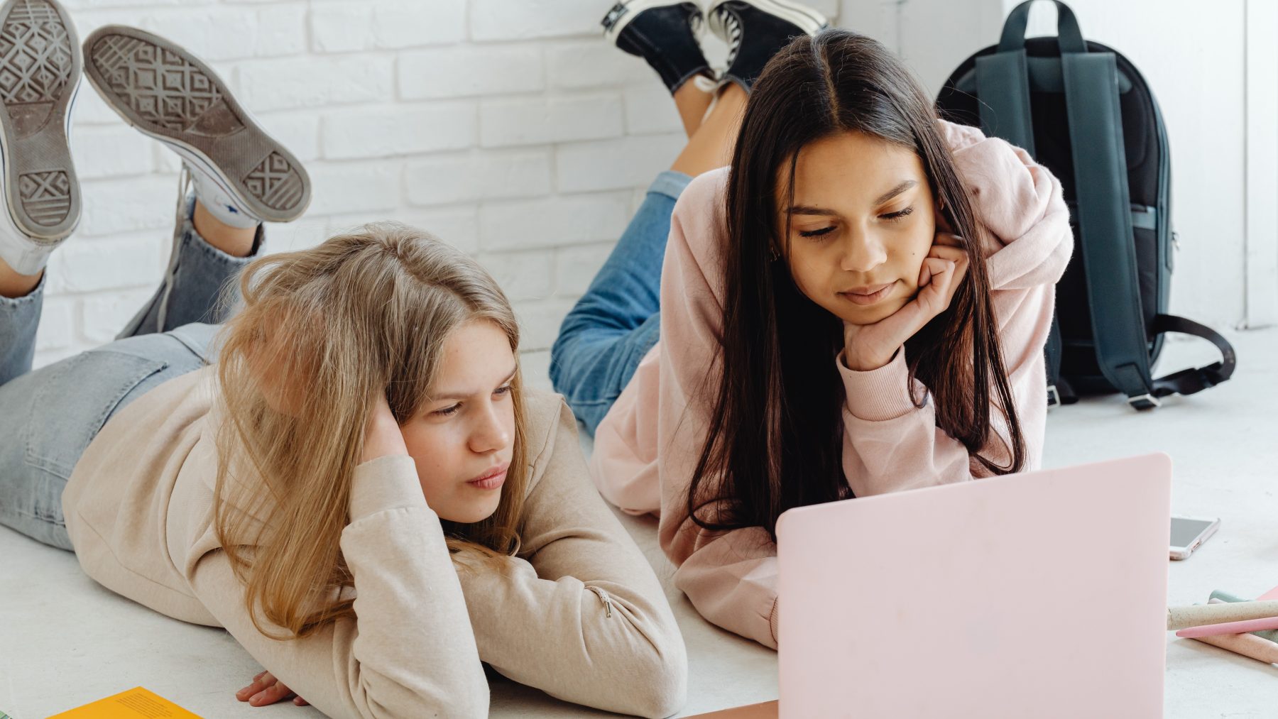 Vader wil dat docent het cijfer van zijn dochter ophoogt - LINDA.nl