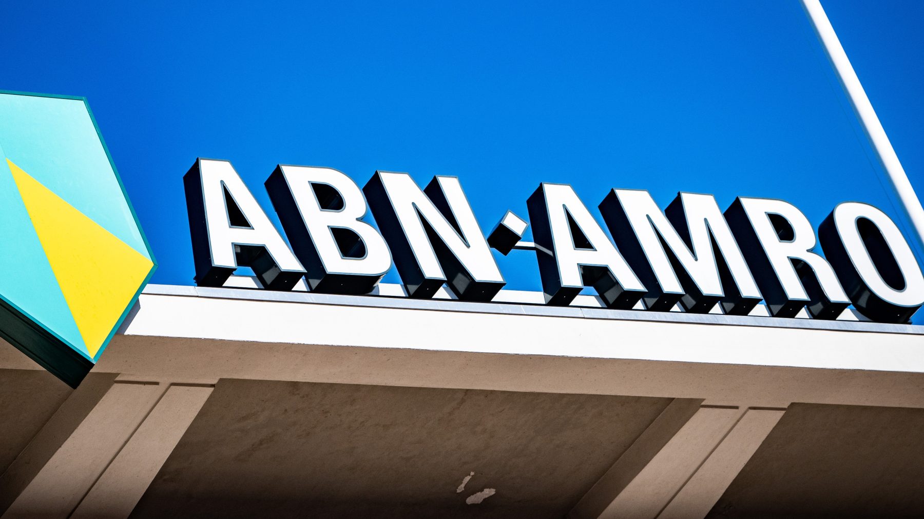 Klanten van ABN AMRO kunnen niet internetbankieren vanwege storing ...