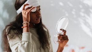 Vader bouwt tiny house voor én met zijn dochter: 'Uitkomst voor starters' - LINDA.nl