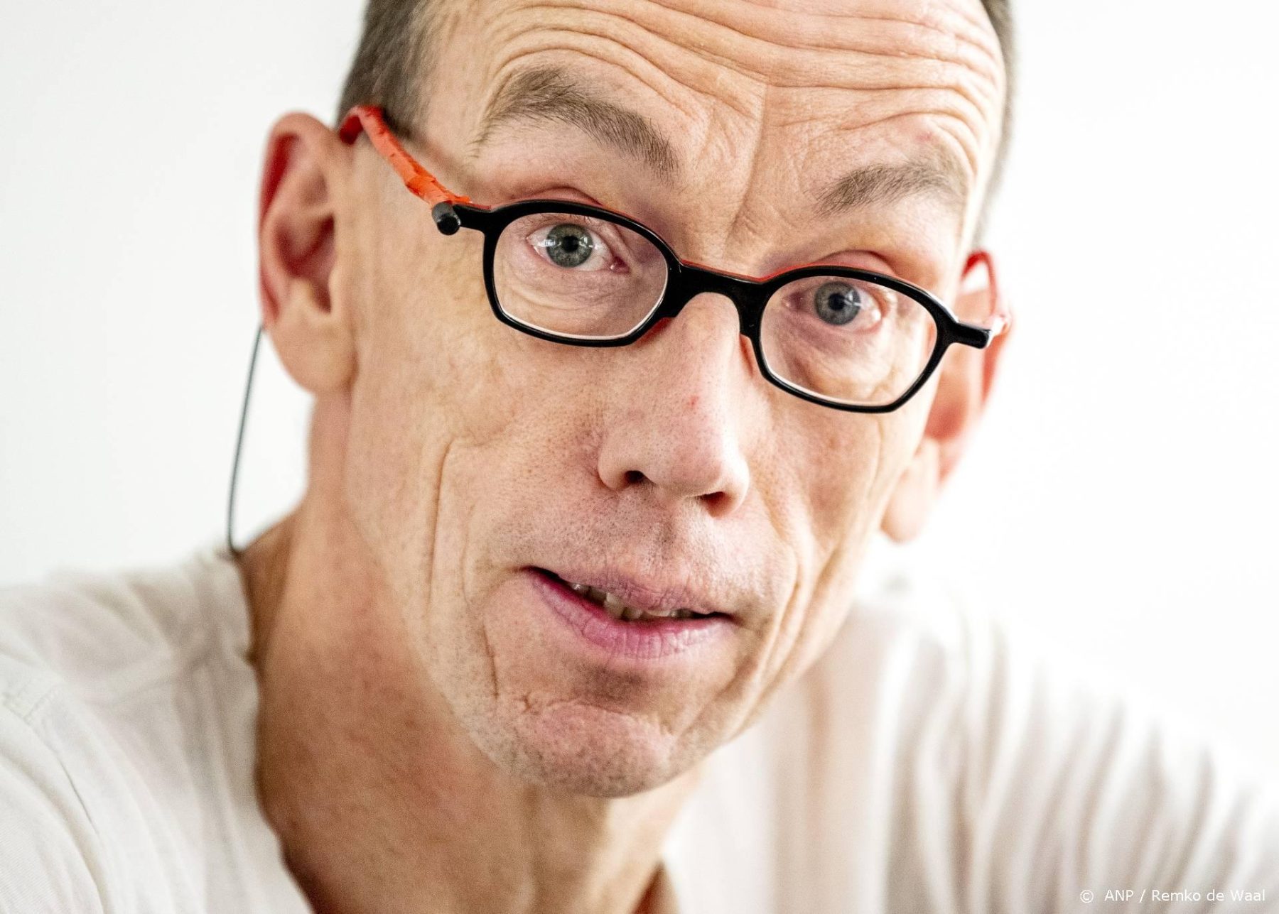 Dolf Jansen reageert op ophef na optreden Uitmarkt - LINDA.nl