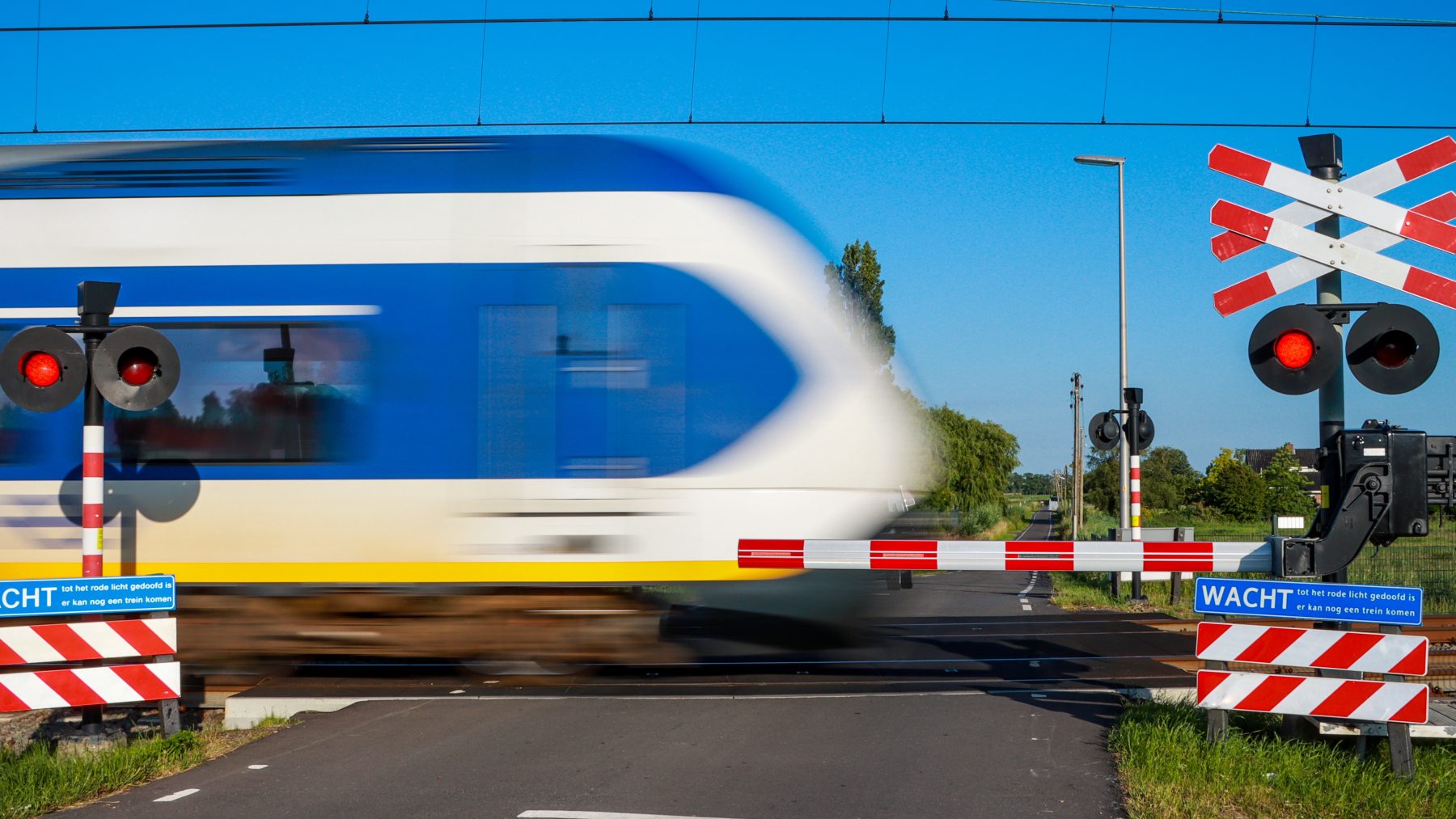 ProRail bezorgd over stijging bijna-ongelukken op het spoor - LINDA.nl