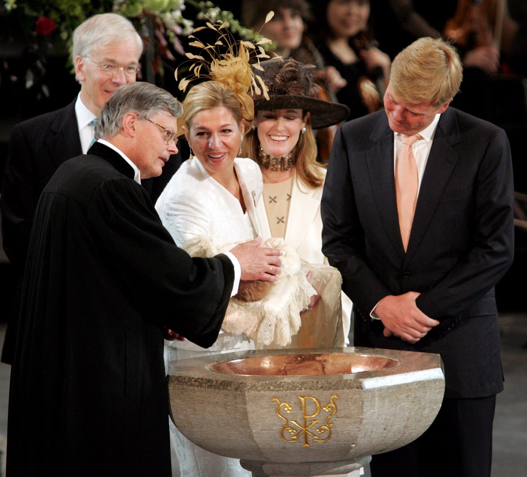 Van Argentijnse 'zussen' tot celebs: dit zijn Máxima's vriendinnen ...