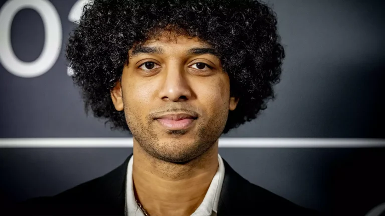 Op Deze Datum Is De Heerlijke Reünie Van Love Actually Op Net5 Te Zien Lindanl