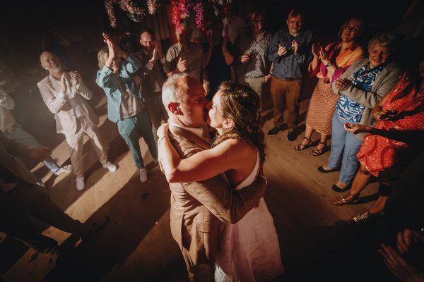 HVNL-presentatrice Annemarie Brüning éindelijk getrouwd met grote ...