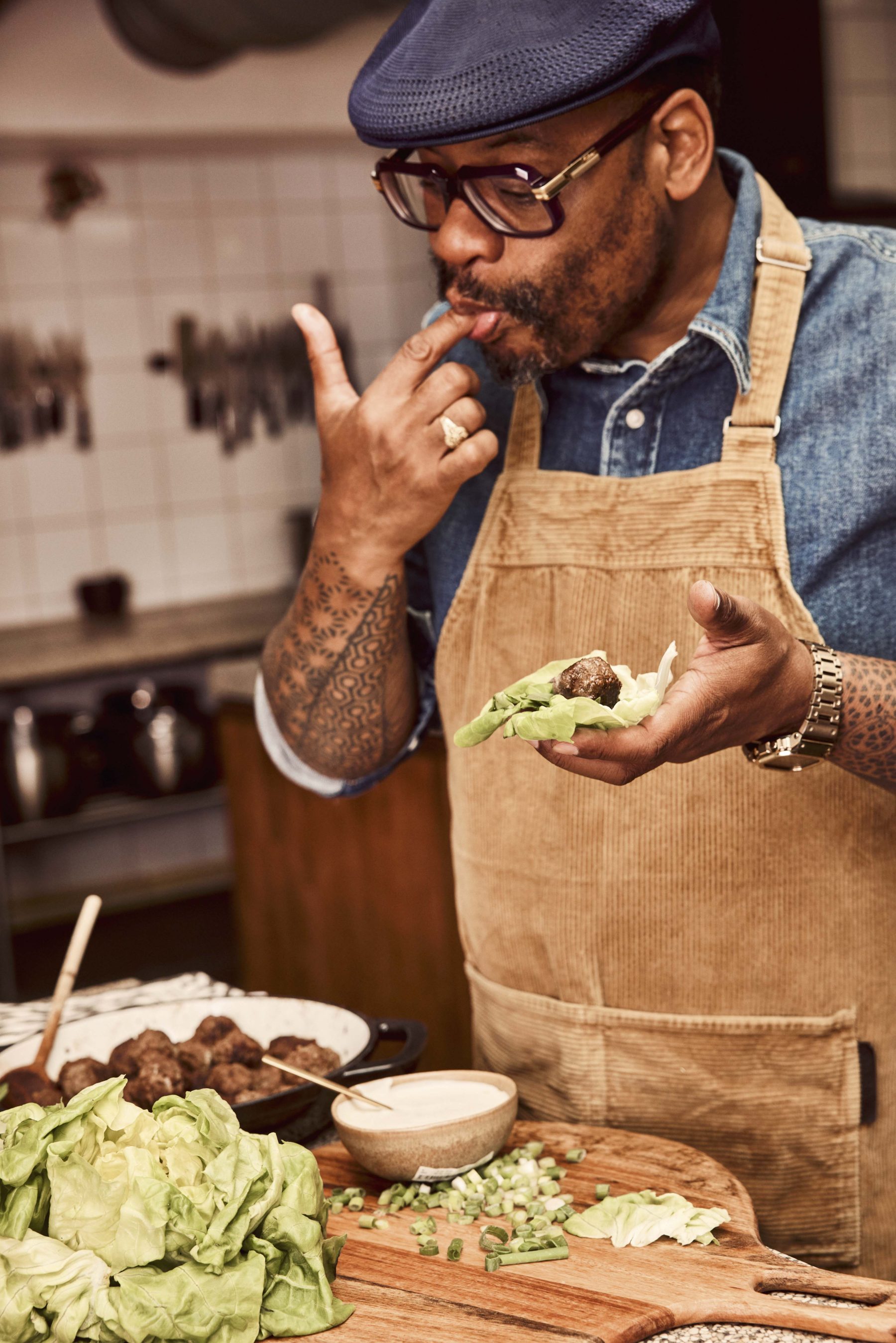 Zo maak je de ingewikkelde (gehakt)bal van Howard Komproe - LINDA.nl