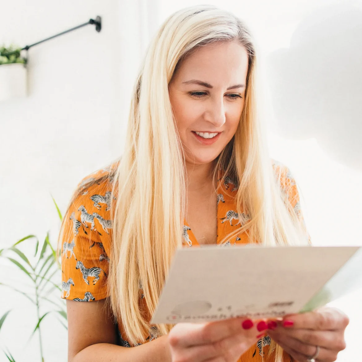 Lezers testen deze innovatieve tool voor prachtig haar en zijn ...