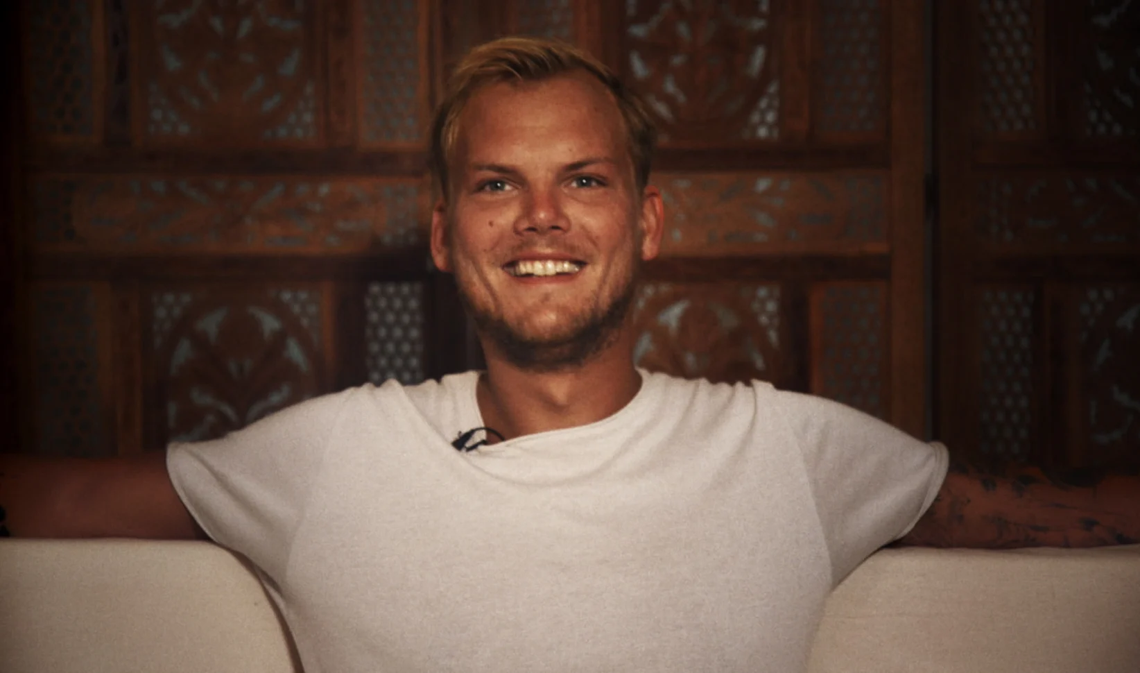 Netflix maakt docu over overleden Avicii en hij doet zelf voice-over ...