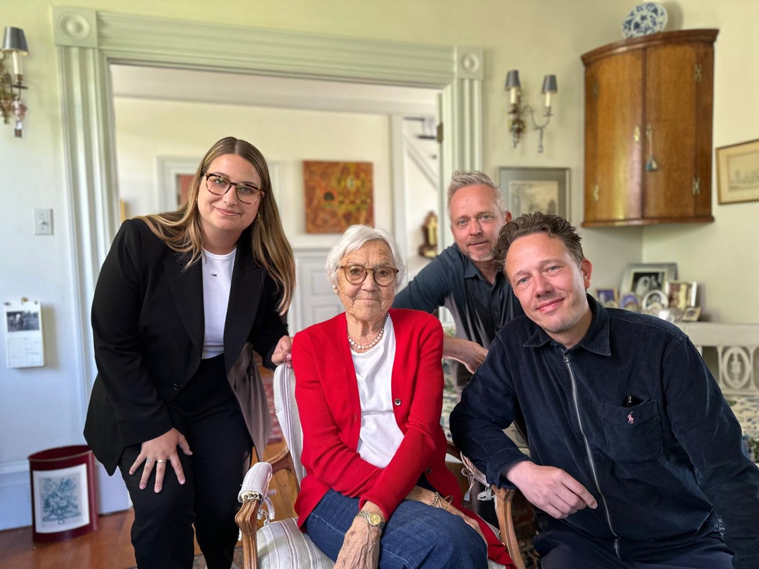 Beatrix krijgt docuserie cadeau: 'Beste vriendin aan het woord' - LINDA.nl