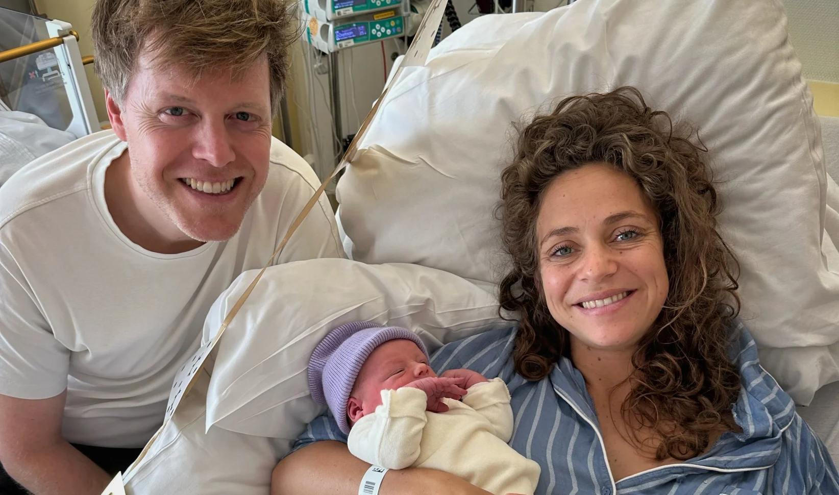 Lex Uiting en Susan Oostdam verwelkomen zoon Olle - LINDA.nl