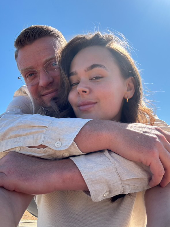 'B&B Vol Liefde-Danique': 'Alsof ik na 1dag bij 'm in de hottub sprong' - LINDA.nl