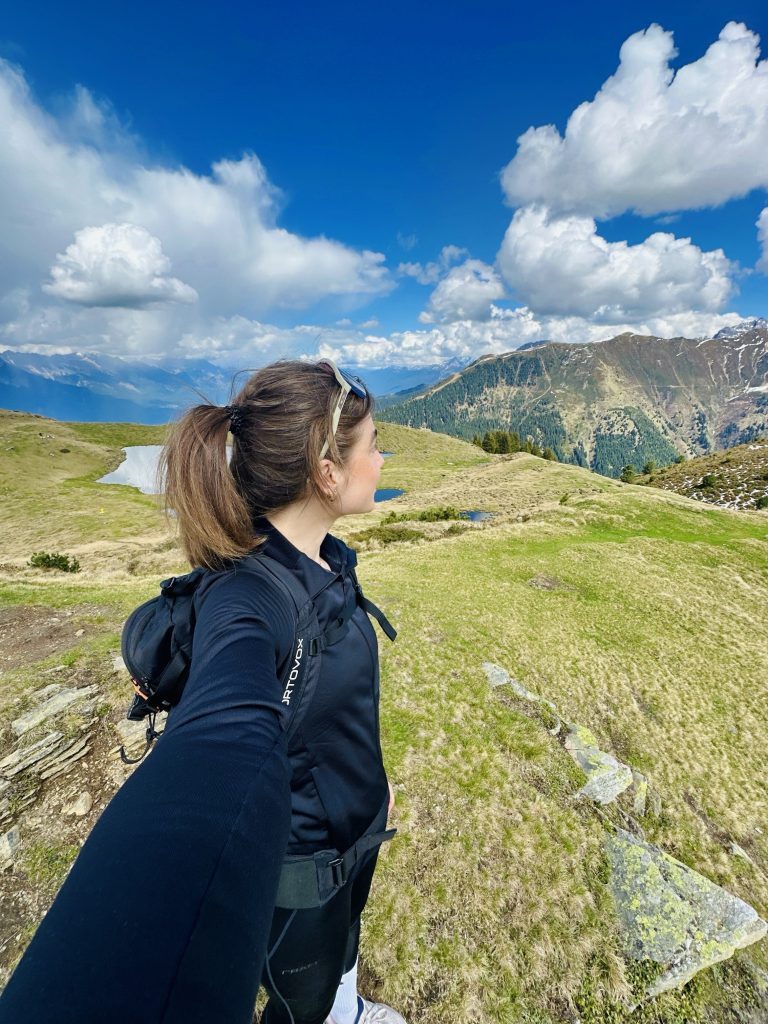 Noortje (25) skipt master voor leven in de bergen: 'Ik doe wat ik wil ...
