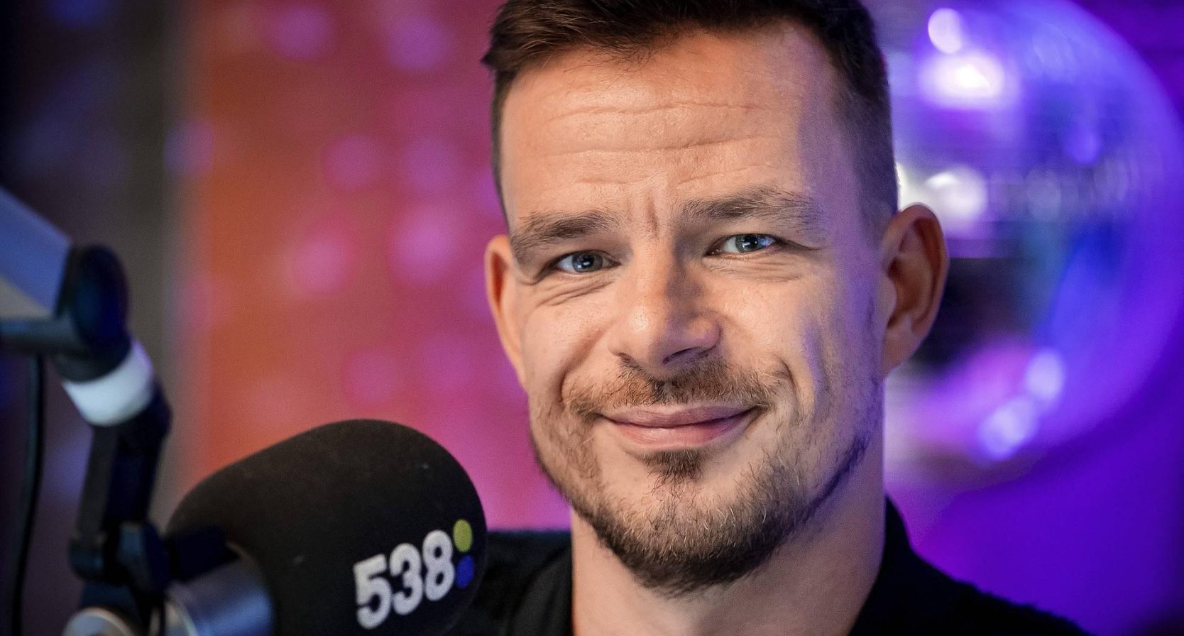 Politie vindt hond Puck van radio-dj Niek van der Bruggen terug na ...